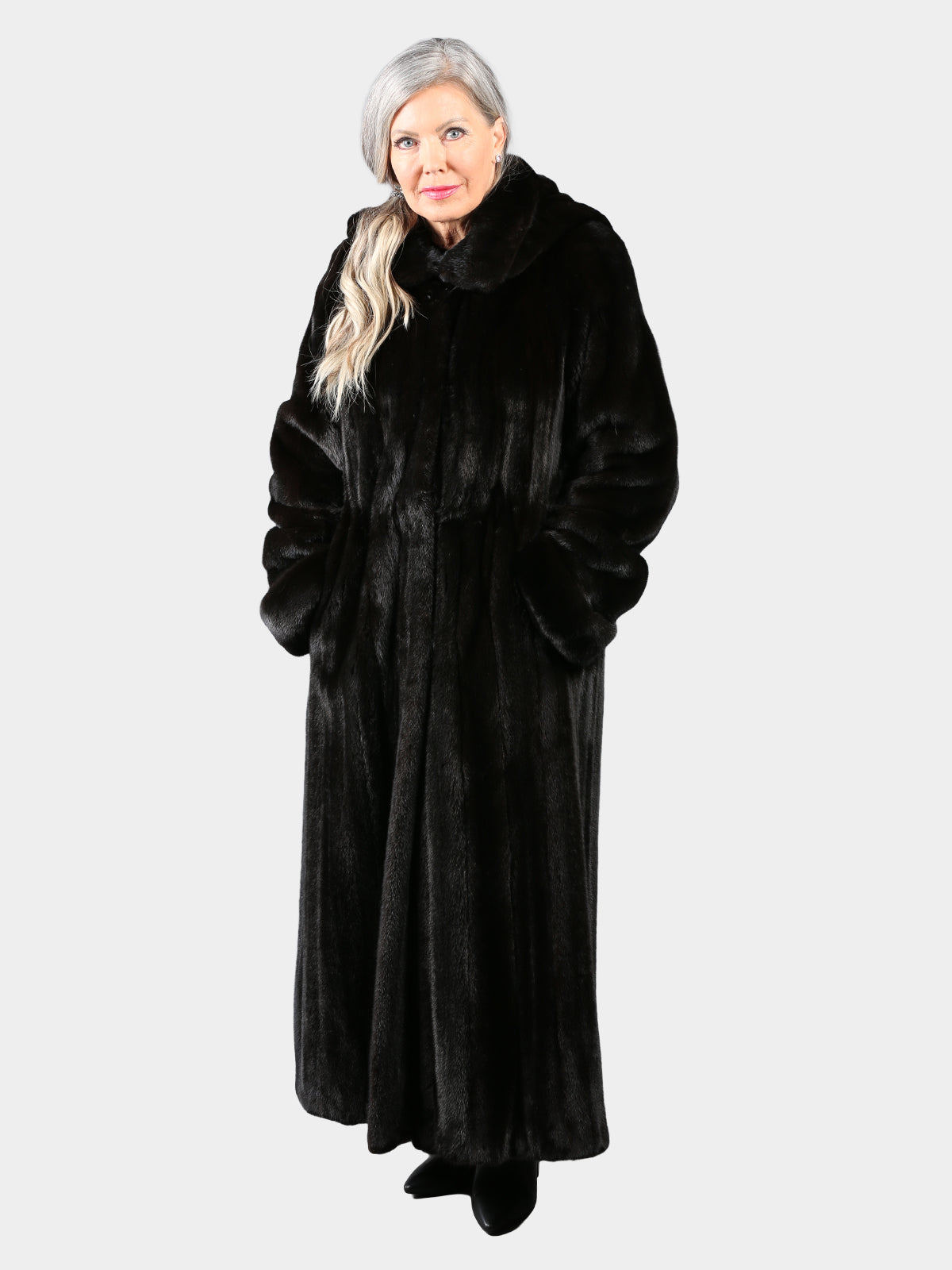 Woman's Extra Long Ranch Female Mink Fur Coat with Detachable Hood